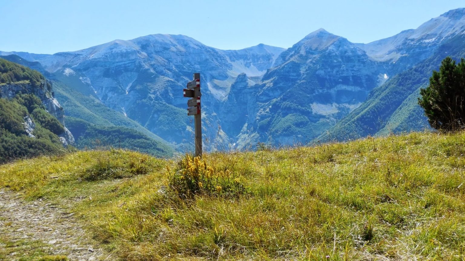 Hiking the Spiritual Trail in the Majella National Park - Abruzzissimo ...